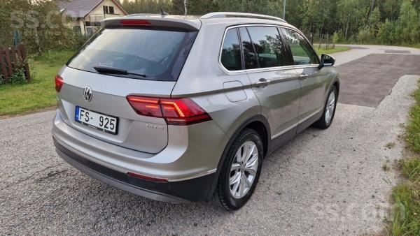 Volkswagen Tiguan 2017 in Riga, with an engine capacity of 2.00 L and mileage of 206 thousand km for 15245 €, photo 2 on AUTOMOTO.COM.LV
