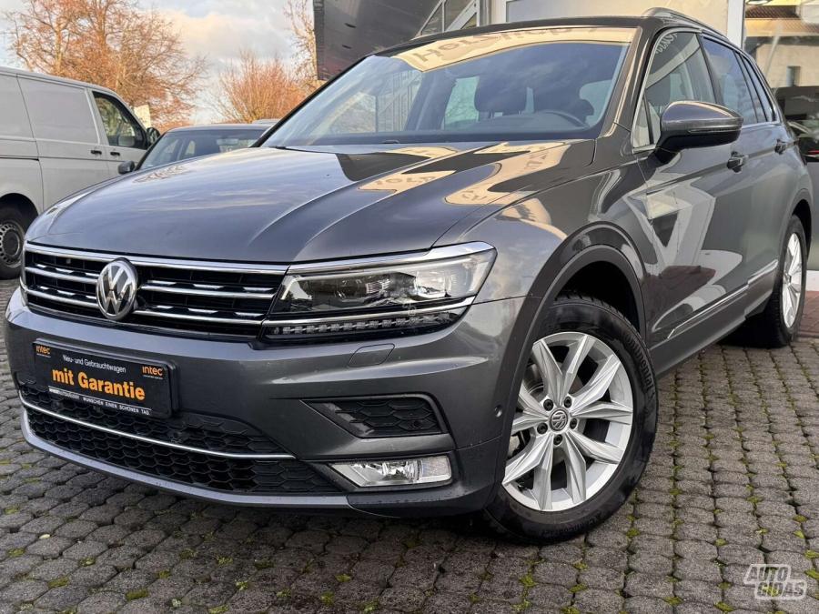Volkswagen Tiguan 2017 in Kaunas, with an engine capacity of 1.40 L and mileage of 26 thousand km for 27549 €, photo 4 on AUTOMOTO.COM.LV
