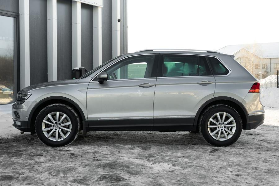 Volkswagen Tiguan 2017 in Vilnius, with an engine capacity of 2.00 L and mileage of 219 thousand km for 17500 €, photo 4 on AUTOMOTO.COM.LV