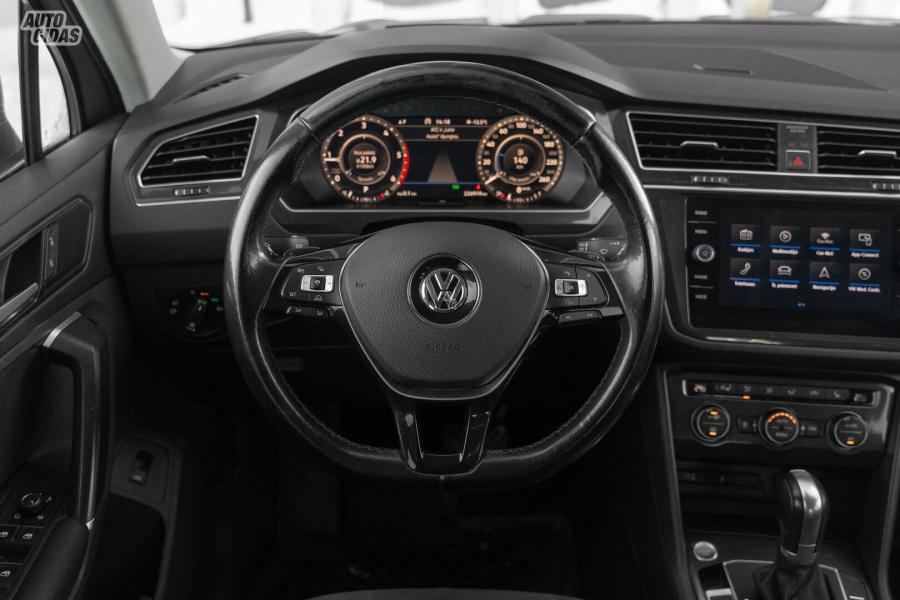 Volkswagen Tiguan 2017 in Vilnius, with an engine capacity of 2.00 L and mileage of 219 thousand km for 17500 €, photo 23 on AUTOMOTO.COM.LV