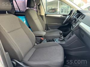 Volkswagen Tiguan 2017 in Liepaja, with an engine capacity of 2.00 L and mileage of 147 thousand km for 13900 €, photo 17 on AUTOMOTO.COM.LV