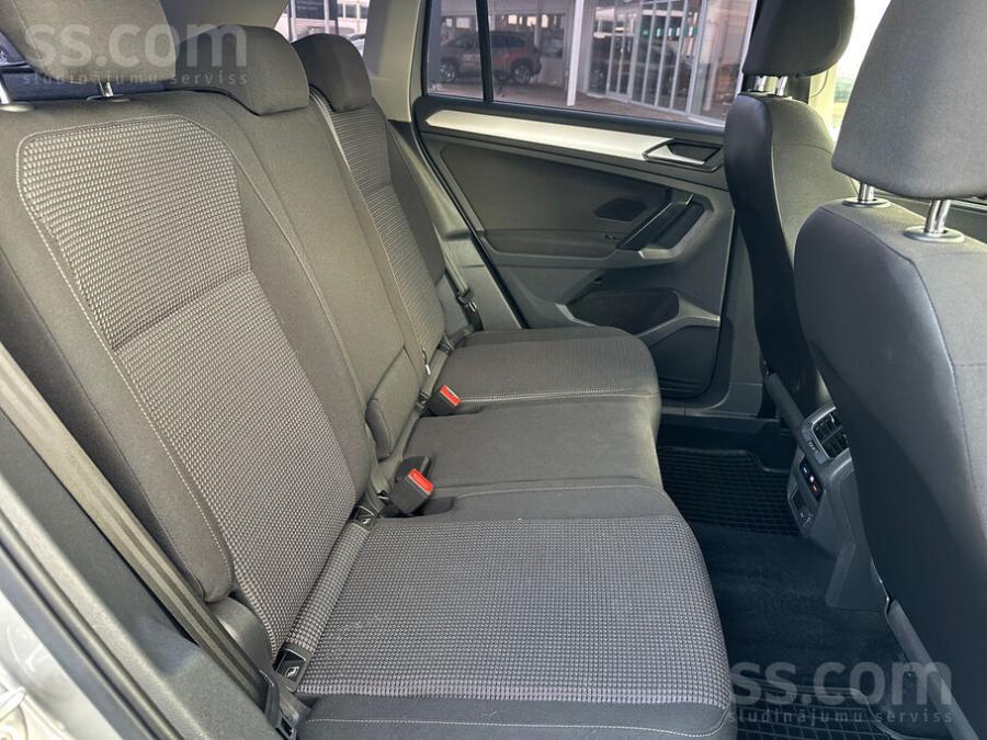 Volkswagen Tiguan 2017 in Liepaja, with an engine capacity of 2.00 L and mileage of 147 thousand km for 13900 €, photo 18 on AUTOMOTO.COM.LV