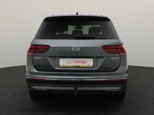 Volkswagen Tiguan 2018 in Vilnius, with an engine capacity of 2.00 L and mileage of 178 thousand km for 20699 €, photo 5 on AUTOMOTO.COM.LV