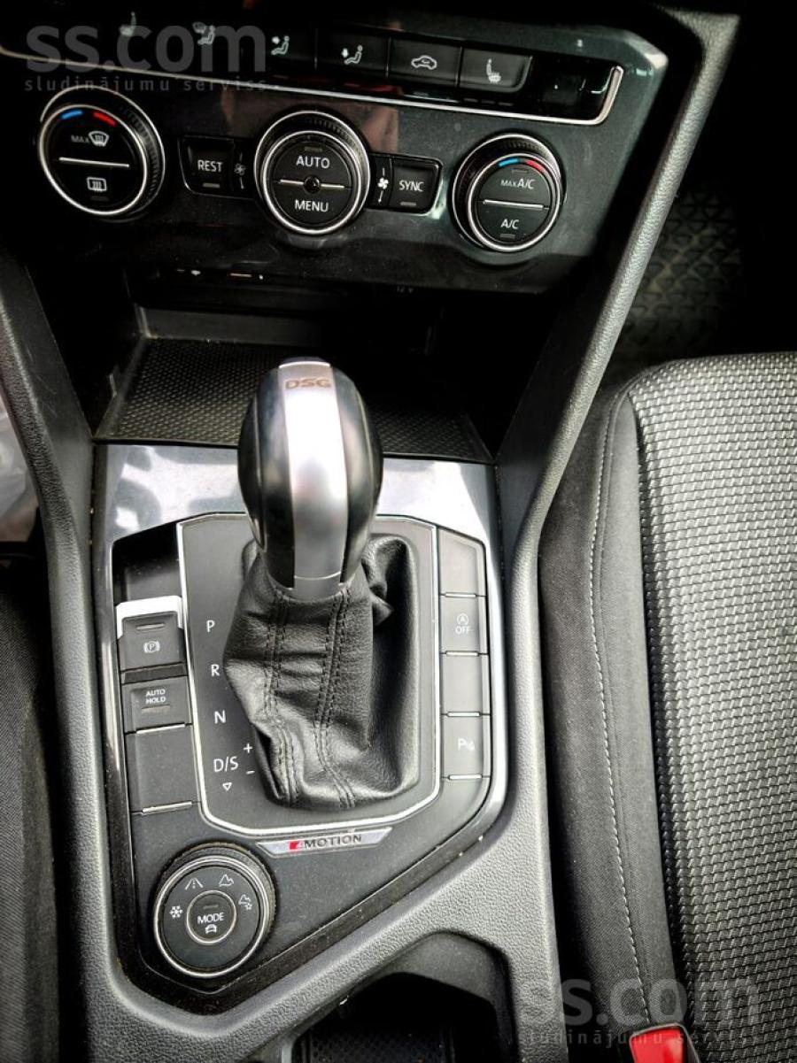 Volkswagen Tiguan 2018 Rīga, ar dzinēja tilpumu 2.00 L un nobraukumu 242 tūkst. km par 12900 €, foto 4 vietnē AUTOMOTO.COM.LV