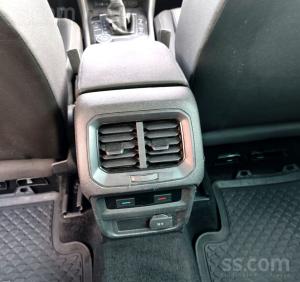 Volkswagen Tiguan 2018 Rīga, ar dzinēja tilpumu 2.00 L un nobraukumu 242 tūkst. km par 12900 €, foto 7 vietnē AUTOMOTO.COM.LV