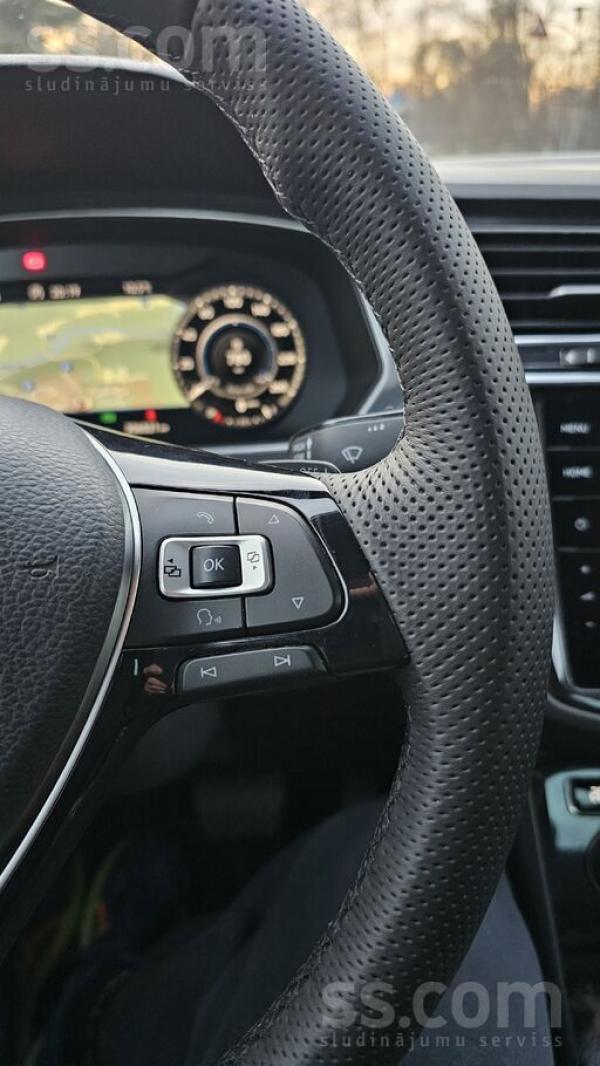 Volkswagen Tiguan 2018 in Riga, with an engine capacity of 1.40 L and mileage of 211 thousand km for 16900 €, photo 10 on AUTOMOTO.COM.LV