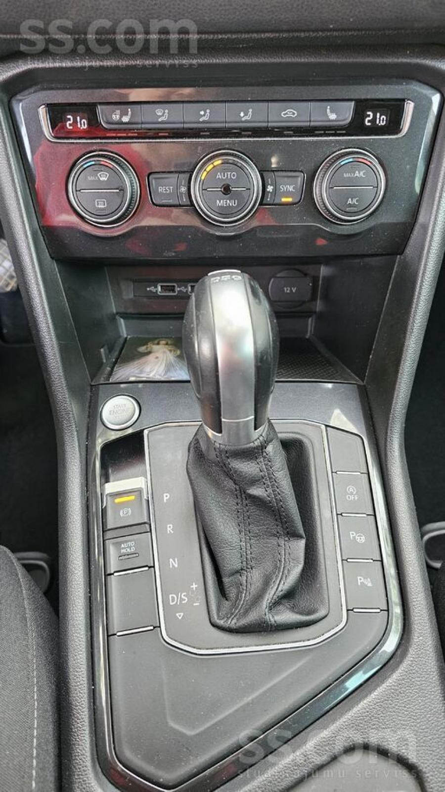 Volkswagen Tiguan 2018 in Riga, with an engine capacity of 1.40 L and mileage of 211 thousand km for 16900 €, photo 16 on AUTOMOTO.COM.LV