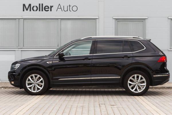 Volkswagen Tiguan 2018 in Ventspils, with an engine capacity of 2.00 L and mileage of 127 thousand km for 19450 €, photo 2 on AUTOMOTO.COM.LV