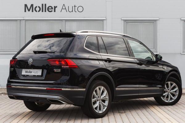 Volkswagen Tiguan 2018 in Ventspils, with an engine capacity of 2.00 L and mileage of 127 thousand km for 19450 €, photo 5 on AUTOMOTO.COM.LV