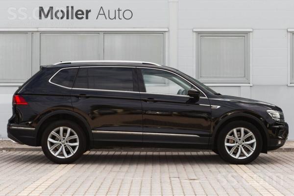 Volkswagen Tiguan 2018 in Ventspils, with an engine capacity of 2.00 L and mileage of 127 thousand km for 19450 €, photo 6 on AUTOMOTO.COM.LV