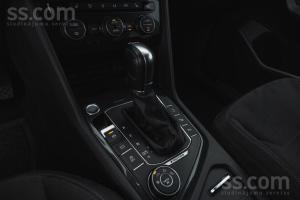 Volkswagen Tiguan 2018 Ventspils, ar dzinēja tilpumu 2.00 L un nobraukumu 127 tūkst. km par 19450 €, foto 31 vietnē AUTOMOTO.COM.LV