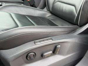 Volkswagen Tiguan 2018 in Silute, with an engine capacity of 2.00 L and mileage of 130 thousand km for 21600 €, photo 15 on AUTOMOTO.COM.LV