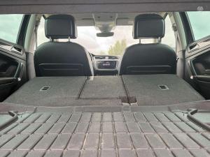 Volkswagen Tiguan 2018 in Silute, with an engine capacity of 2.00 L and mileage of 130 thousand km for 21600 €, photo 22 on AUTOMOTO.COM.LV