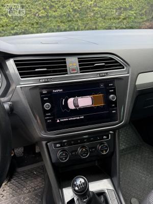 Volkswagen Tiguan 2018 in Panevezys, with an engine capacity of 2.00 L and mileage of 119 thousand km for 15500 €, photo 11 on AUTOMOTO.COM.LV