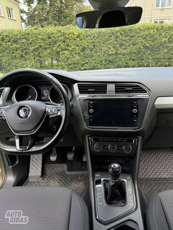 Volkswagen Tiguan 2018 Panevēža, ar dzinēja tilpumu 2.00 L un nobraukumu 119 tūkst. km par 15500 €, foto 10 vietnē AUTOMOTO.COM.LV