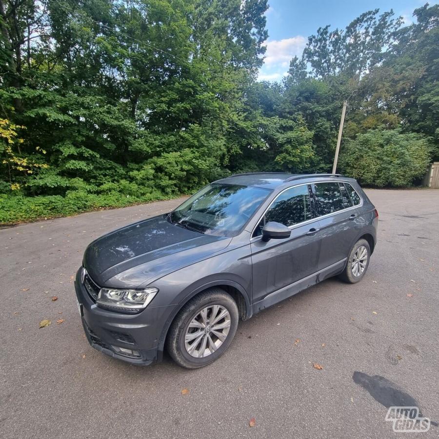 Volkswagen Tiguan 2019 in Kaunas, with an engine capacity of 2.00 L and mileage of 228 thousand km for 16000 €, photo 2 on AUTOMOTO.COM.LV