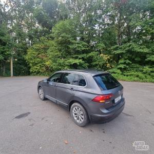Volkswagen Tiguan 2019 in Kaunas, with an engine capacity of 2.00 L and mileage of 228 thousand km for 16000 €, photo 5 on AUTOMOTO.COM.LV
