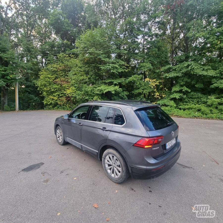 Volkswagen Tiguan 2019 in Kaunas, with an engine capacity of 2.00 L and mileage of 228 thousand km for 16000 €, photo 5 on AUTOMOTO.COM.LV