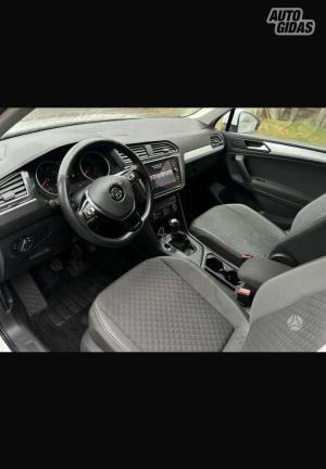 Volkswagen Tiguan 2019 in Vilnius, with an engine capacity of 1.40 L and mileage of 66 thousand km for 7000 €, photo 5 on AUTOMOTO.COM.LV