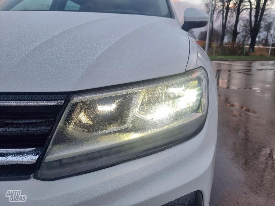 Volkswagen Tiguan 2019 in Taurage, with an engine capacity of 2.00 L and mileage of 285 thousand km for 14750 €, photo 9 on AUTOMOTO.COM.LV