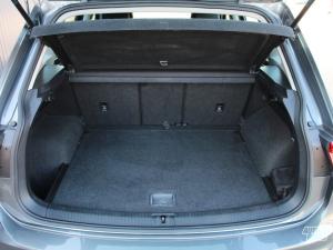 Volkswagen Tiguan 2019 in Vilnius, with an engine capacity of 2.00 L and mileage of 211 thousand km for 19250 €, photo 21 on AUTOMOTO.COM.LV