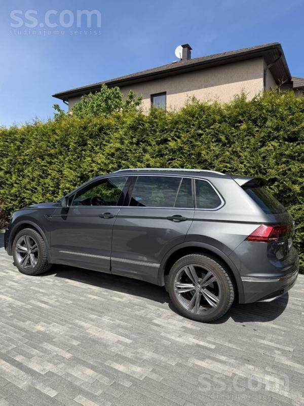 Volkswagen Tiguan 2019 in Riga, with an engine capacity of 2.00 L and mileage of 115 thousand km for 27500 €, photo 2 on AUTOMOTO.COM.LV