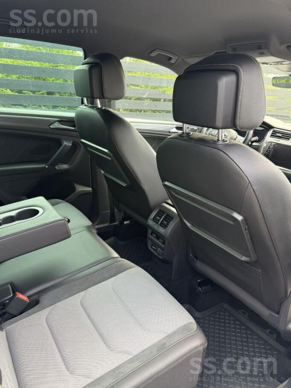 Volkswagen Tiguan 2019 in Riga, with an engine capacity of 2.00 L and mileage of 115 thousand km for 27500 €, photo 7 on AUTOMOTO.COM.LV