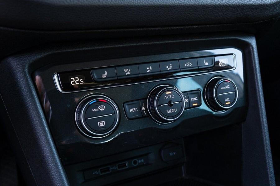 Volkswagen Tiguan 2019 Rīga, ar dzinēja tilpumu 2.00 L un nobraukumu 101 tūkst. km par 21850 €, foto 19 vietnē AUTOMOTO.COM.LV