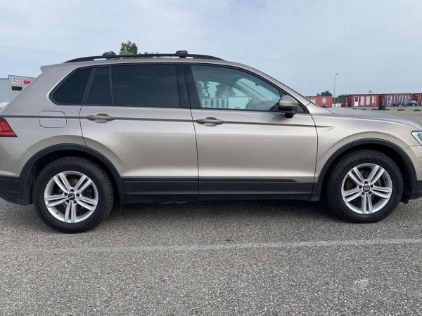 Volkswagen Tiguan 2019 Viļņa, ar dzinēja tilpumu 1.97 L un nobraukumu 103 tūkst. km par 16000 €, foto 3 vietnē AUTOMOTO.COM.LV