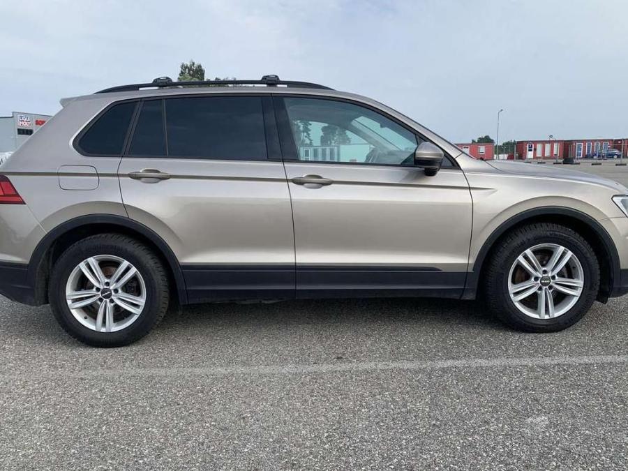 Volkswagen Tiguan 2019 Viļņa, ar dzinēja tilpumu 1.97 L un nobraukumu 103 tūkst. km par 16000 €, foto 3 vietnē AUTOMOTO.COM.LV