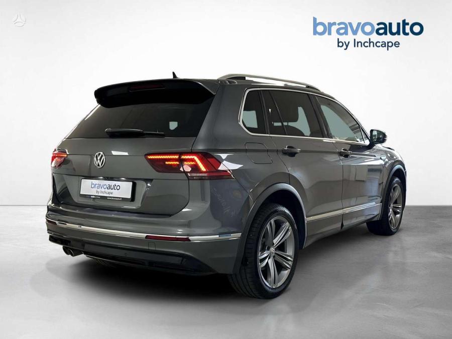 Volkswagen Tiguan 2019 in Vilnius, with an engine capacity of 2.00 L and mileage of 177 thousand km for 19900 €, photo 6 on AUTOMOTO.COM.LV