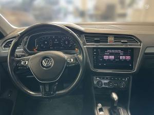 Volkswagen Tiguan 2019 in Vilnius, with an engine capacity of 2.00 L and mileage of 177 thousand km for 19900 €, photo 16 on AUTOMOTO.COM.LV