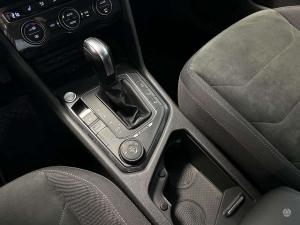 Volkswagen Tiguan 2019 in Vilnius, with an engine capacity of 2.00 L and mileage of 177 thousand km for 19900 €, photo 18 on AUTOMOTO.COM.LV