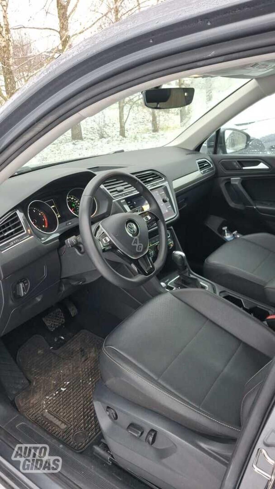 Volkswagen Tiguan 2020 in Vilnius, with an engine capacity of 2.00 L and mileage of 109 thousand km for 20900 €, photo 11 on AUTOMOTO.COM.LV