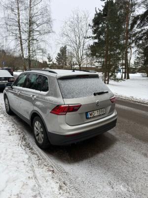 Volkswagen Tiguan 2020 Rīga, ar dzinēja tilpumu 1.50 L un nobraukumu 97 tūkst. km par 20000 €, foto 5 vietnē AUTOMOTO.COM.LV