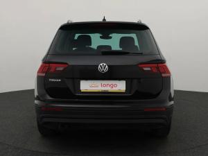 Volkswagen Tiguan 2020 in Vilnius, with an engine capacity of 2.00 L and mileage of 176 thousand km for 18999 €, photo 5 on AUTOMOTO.COM.LV