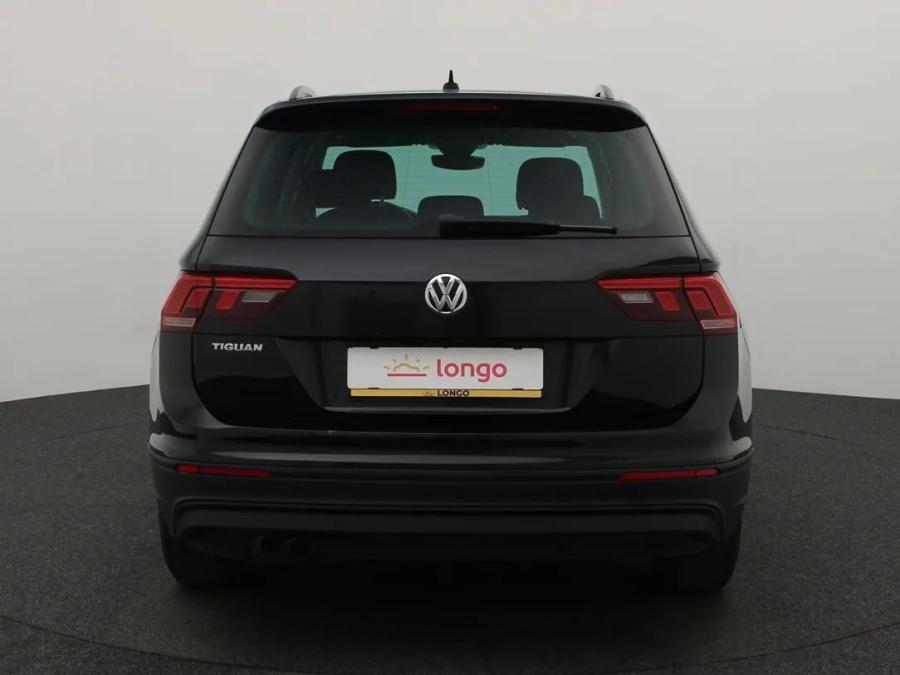 Volkswagen Tiguan 2020 in Vilnius, with an engine capacity of 2.00 L and mileage of 176 thousand km for 18999 €, photo 5 on AUTOMOTO.COM.LV
