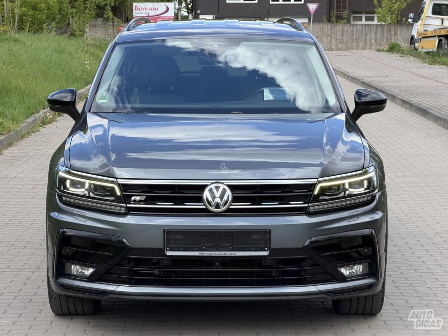 Volkswagen Tiguan 2020 in Vilnius, with an engine capacity of 2.00 L and mileage of 213 thousand km for 21000 €, photo 8 on AUTOMOTO.COM.LV