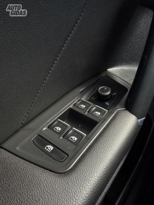 Volkswagen Tiguan 2020 in Vilnius, with an engine capacity of 2.00 L and mileage of 213 thousand km for 21000 €, photo 17 on AUTOMOTO.COM.LV