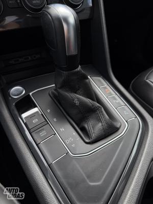 Volkswagen Tiguan 2020 in Vilnius, with an engine capacity of 2.00 L and mileage of 213 thousand km for 21000 €, photo 20 on AUTOMOTO.COM.LV