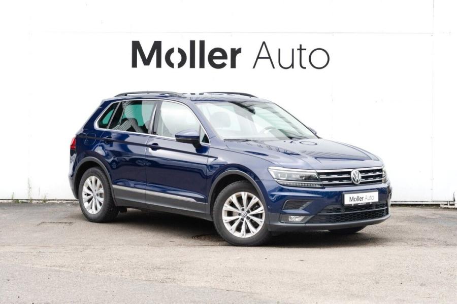 Volkswagen Tiguan 2020 in Riga, with an engine capacity of 2.00 L and mileage of 105 thousand km for 19300 €, photo 3 on AUTOMOTO.COM.LV