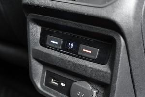 Volkswagen Tiguan 2020 in Riga, with an engine capacity of 2.00 L and mileage of 105 thousand km for 19300 €, photo 11 on AUTOMOTO.COM.LV