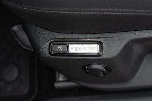 Volkswagen Tiguan 2020 in Riga, with an engine capacity of 2.00 L and mileage of 105 thousand km for 19300 €, photo 14 on AUTOMOTO.COM.LV