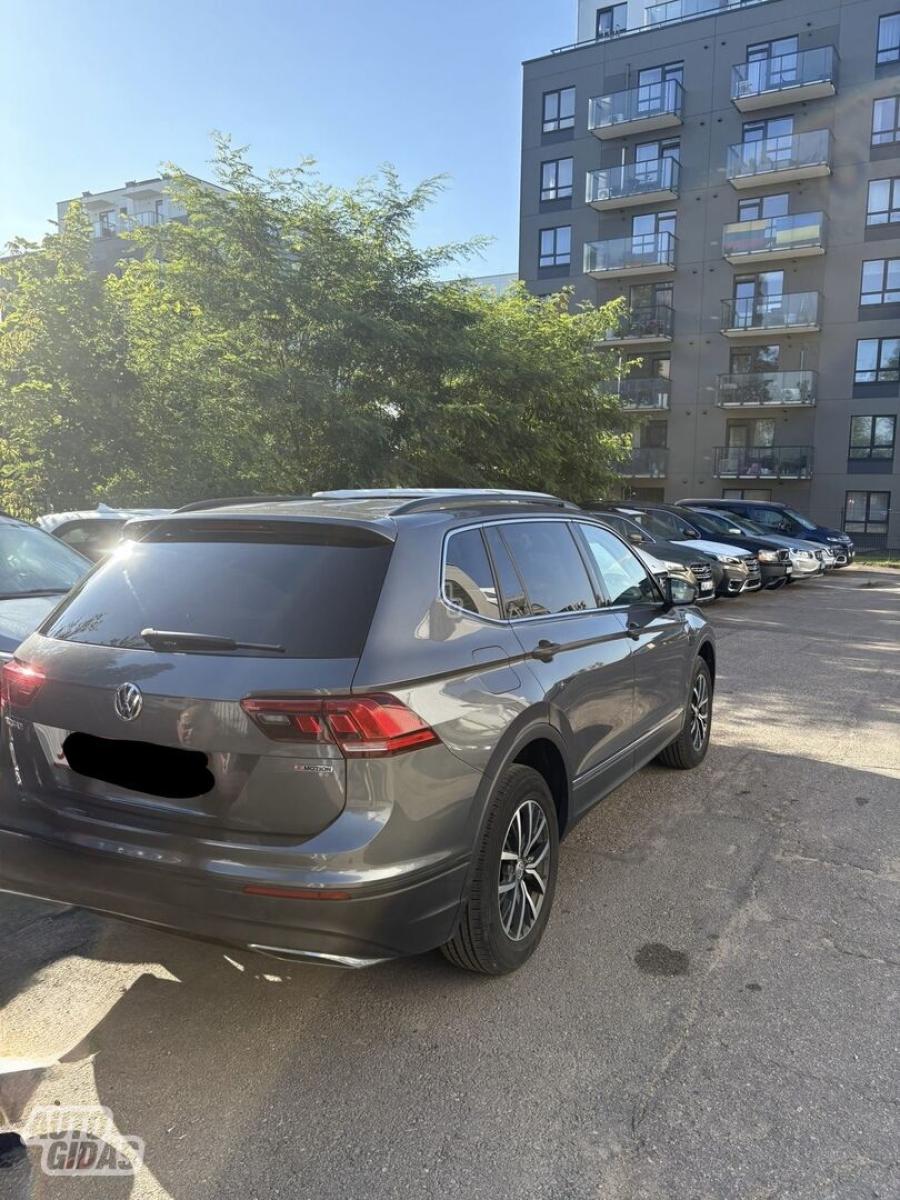 Volkswagen Tiguan 2020 in Kaunas, with an engine capacity of 2.00 L and mileage of 140 thousand km for 17500 €, photo 1 on AUTOMOTO.COM.LV