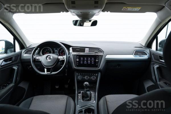 Volkswagen Tiguan 2020 Rīga, ar dzinēja tilpumu 1.50 L un nobraukumu 64 tūkst. km par 16950 €, foto 9 vietnē AUTOMOTO.COM.LV
