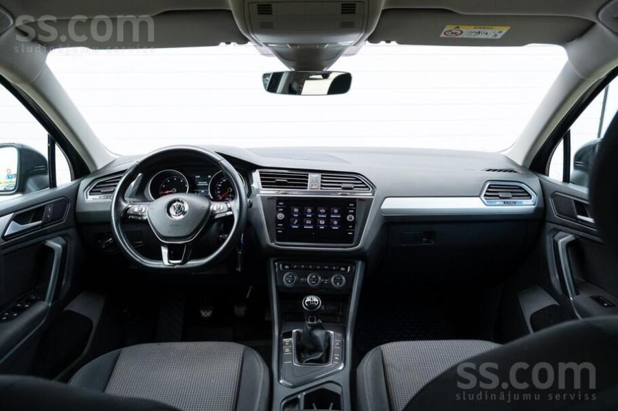 Volkswagen Tiguan 2020 Rīga, ar dzinēja tilpumu 1.50 L un nobraukumu 64 tūkst. km par 16950 €, foto 9 vietnē AUTOMOTO.COM.LV