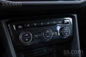 Volkswagen Tiguan 2020 Rīga, ar dzinēja tilpumu 1.50 L un nobraukumu 64 tūkst. km par 16950 €, foto 13 vietnē AUTOMOTO.COM.LV