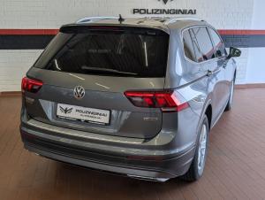 Volkswagen Tiguan 2020 in Kaunas, with an engine capacity of 2.00 L and mileage of 64 thousand km for 24000 €, photo 5 on AUTOMOTO.COM.LV