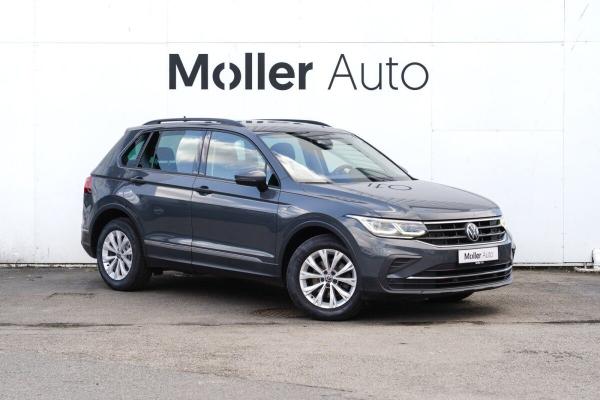 Volkswagen Tiguan 2020 in Riga on AUTOMOTO.COM.LV Volkswagen Tiguan 2020 in Riga, with an engine capacity of 1.50 L and mileage of 132 thousand km for 19900 €, photo 3 on AUTOMOTO.COM.LV
