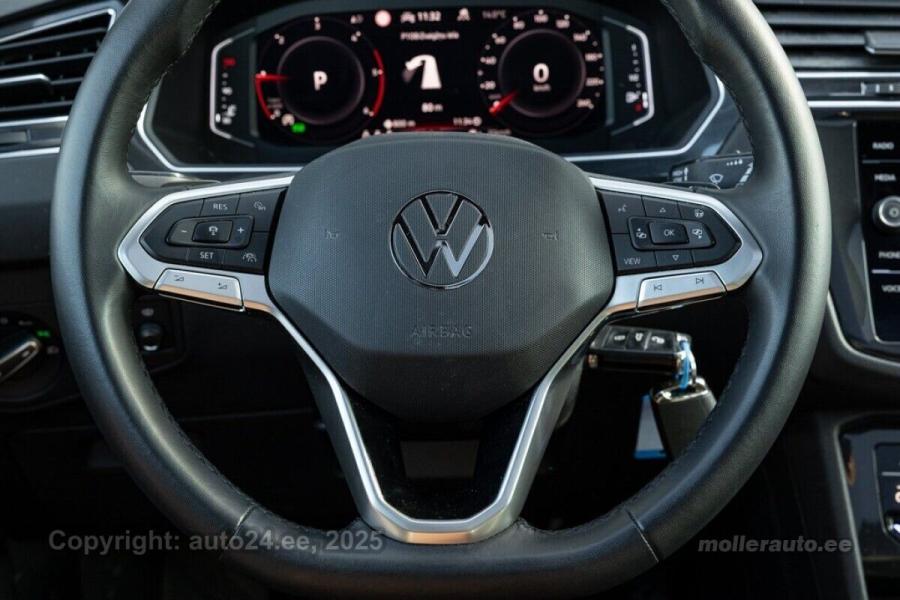 Volkswagen Tiguan 2021 in Ventspils, with an engine capacity of 2.00 L and mileage of 160 thousand km for 27208 €, photo 19 on AUTOMOTO.COM.LV